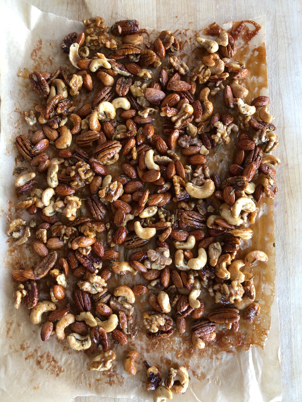 Roasted Nuts with Maple Syrup and Rosemary - Tastefully Plant Based